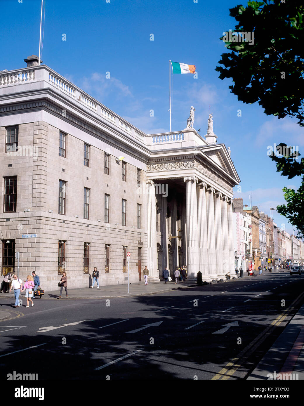 General post office dublin flag hi-res stock photography and images - Alamy