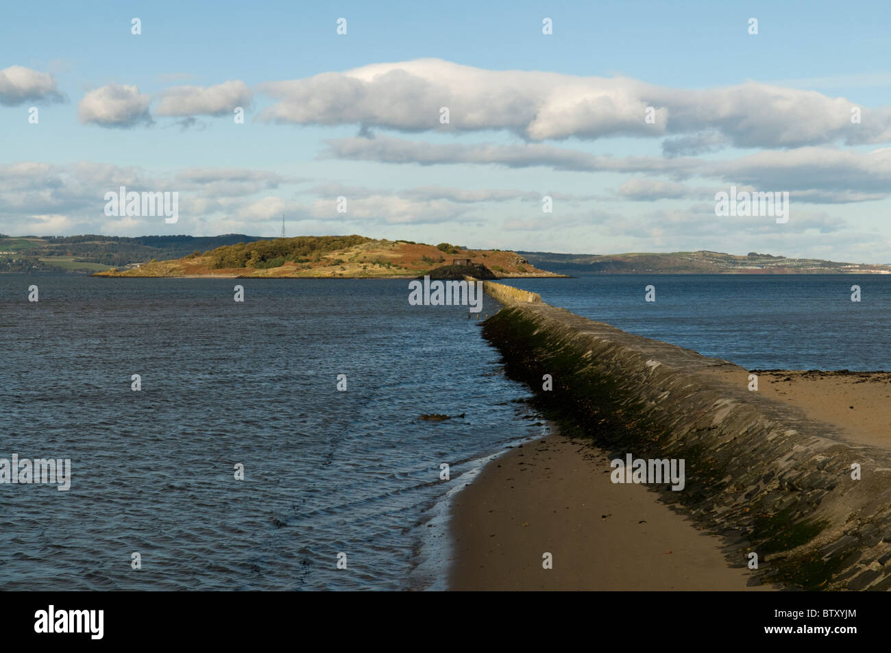Cramond island war hi-res stock photography and images - Alamy