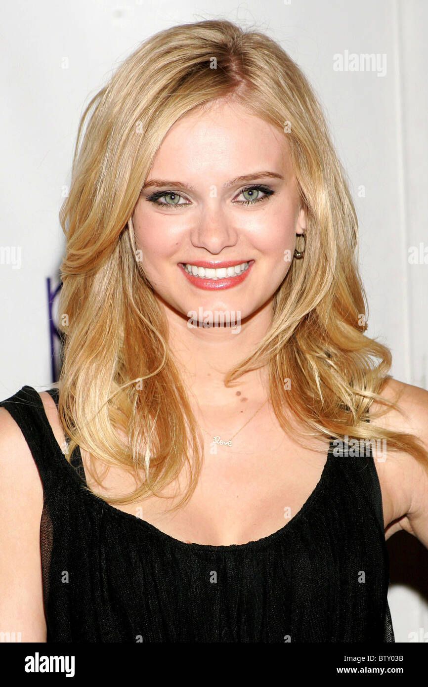 Sara Paxton 21st Birthday Party at PRIVE Las Vegas Stock Photo - Alamy