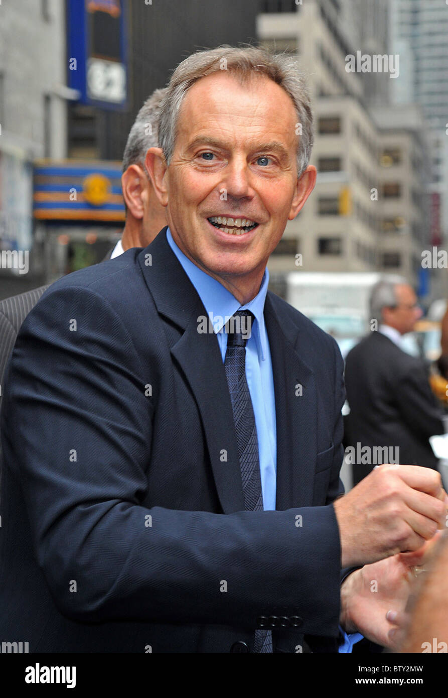 Smiling prime minister tony blair hi-res stock photography and images ...