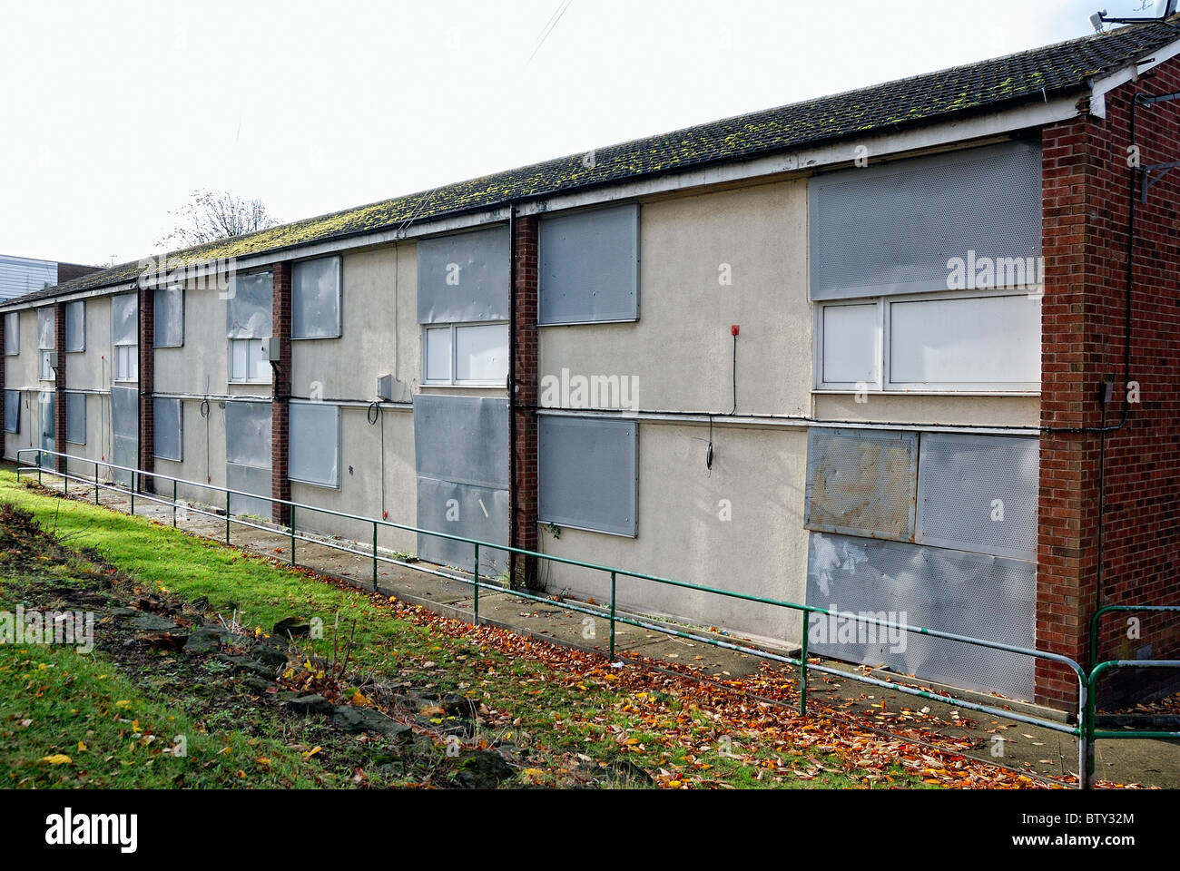 Boarded up house uk hi-res stock photography and images - Alamy
