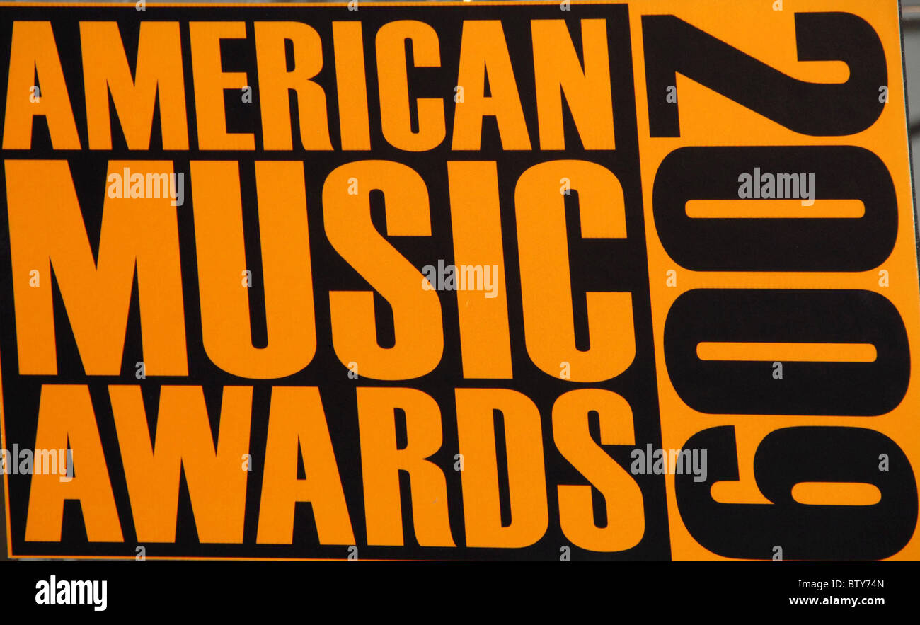 2009 AMERICAN MUSIC AWARDS Nominations Announcement Stock Photo - Alamy