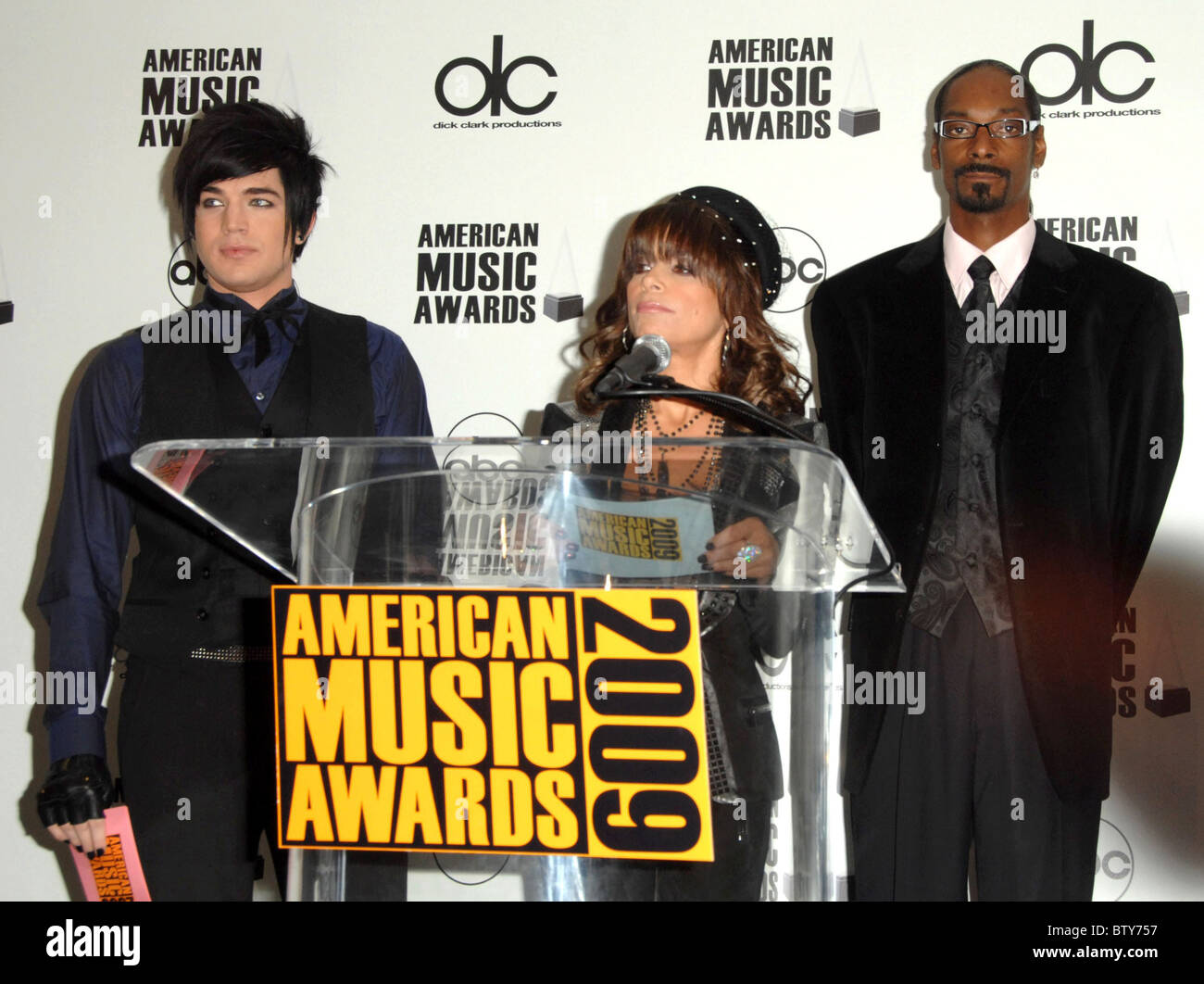 2009 AMERICAN MUSIC AWARDS Nominations Announcement Stock Photo - Alamy
