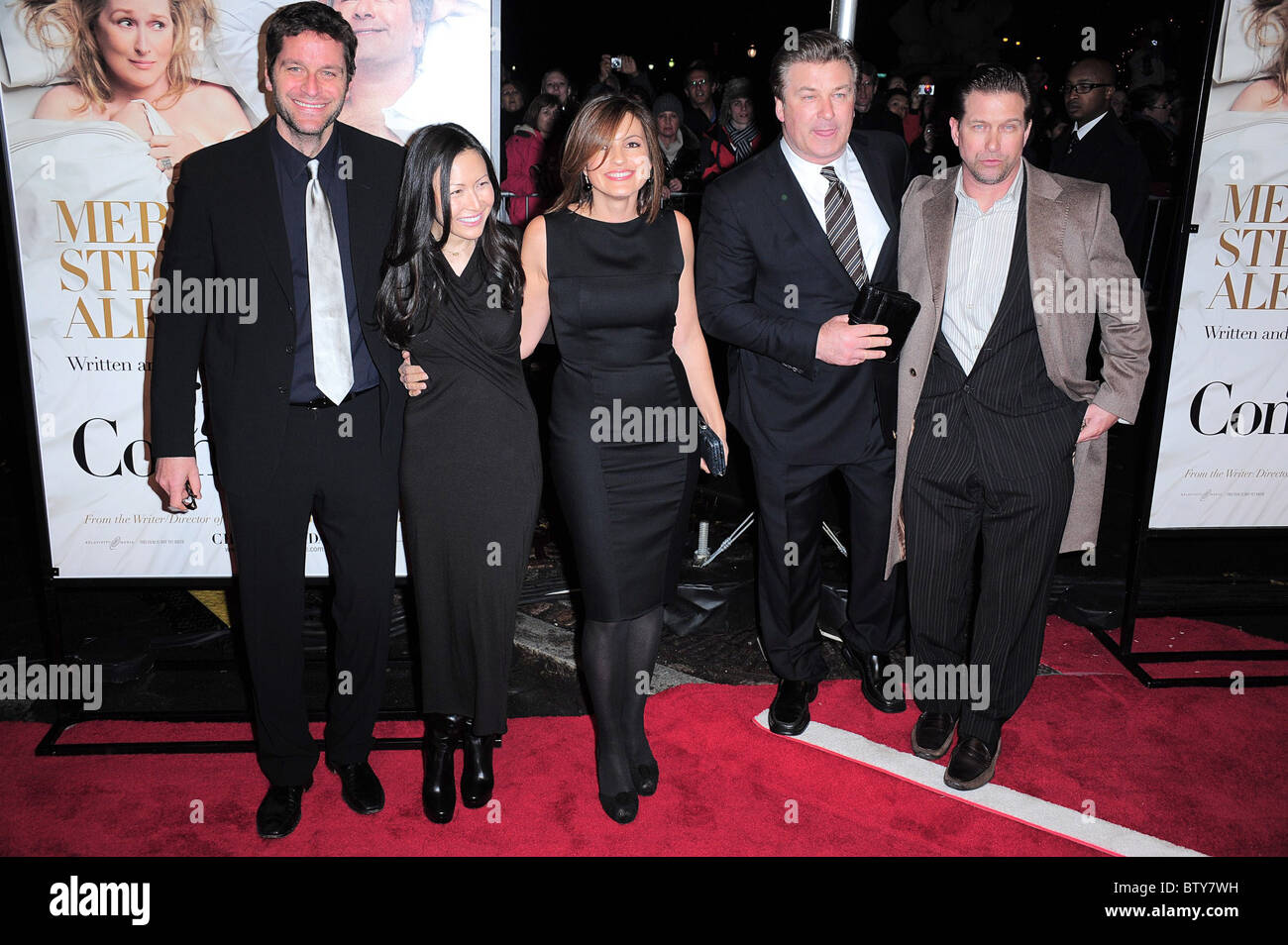 IT'S COMPLICATED Premiere Stock Photo - Alamy