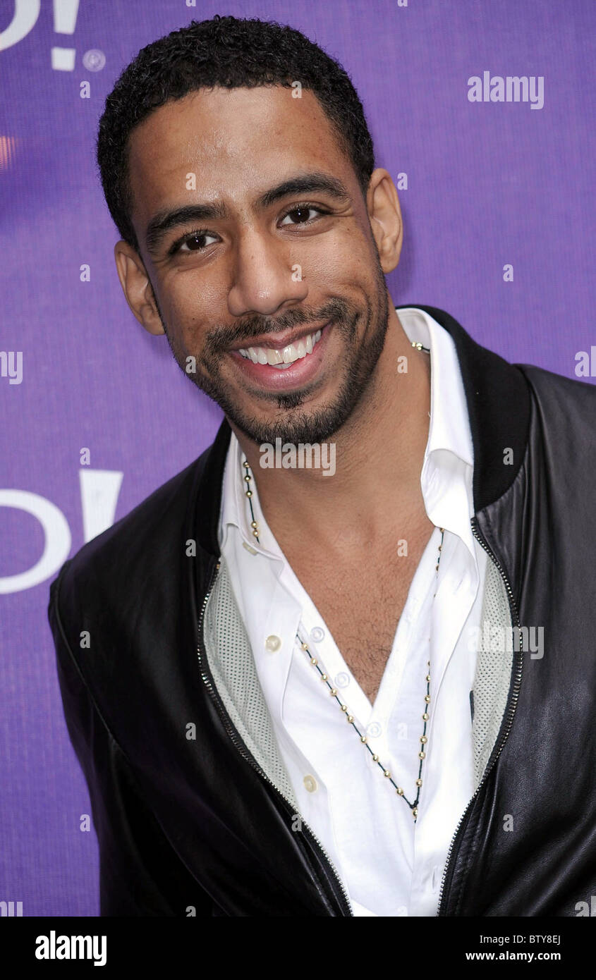 Yodel competition hi-res stock photography and images - Alamy