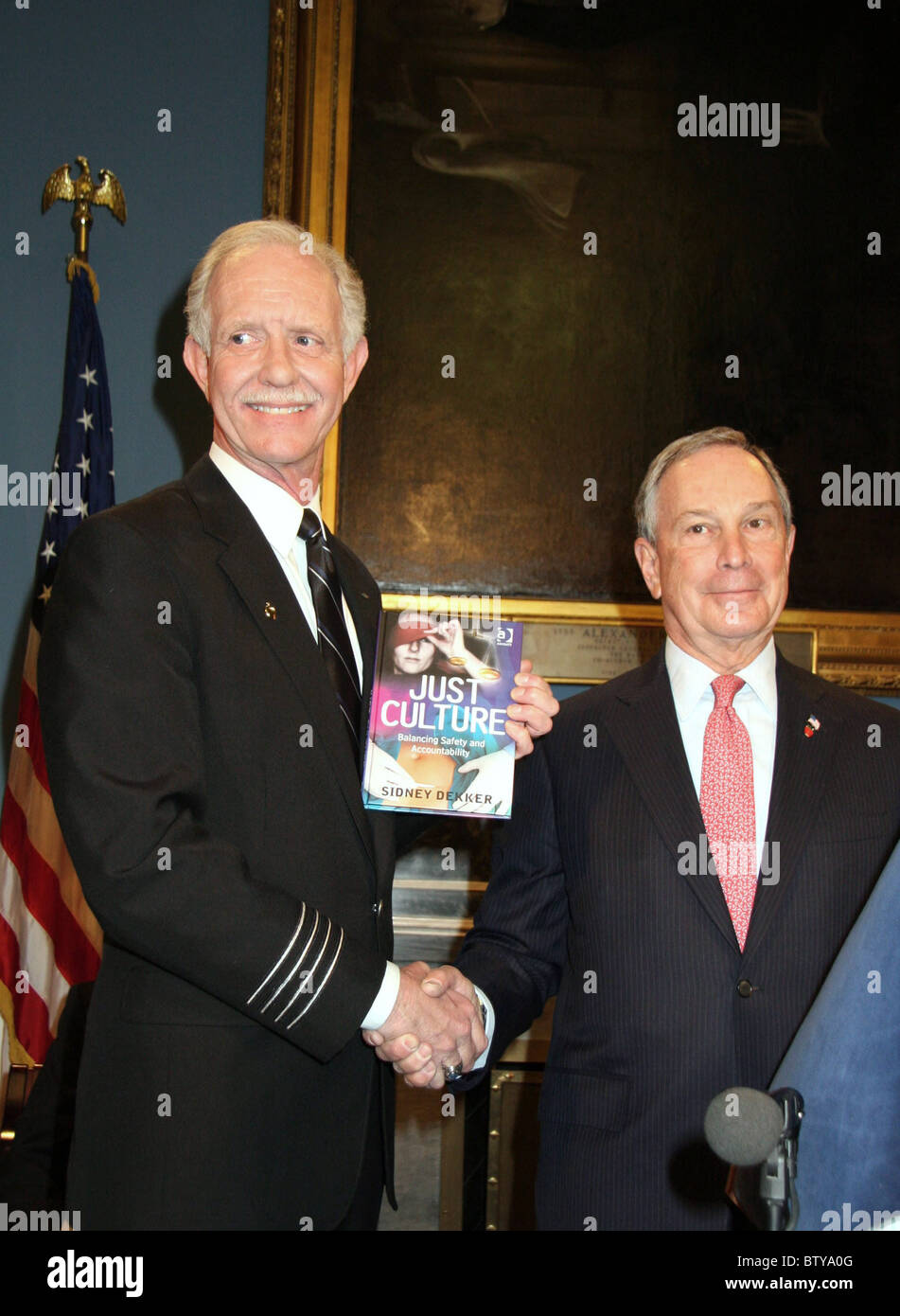 Sullenberger hi-res stock photography and images - Alamy