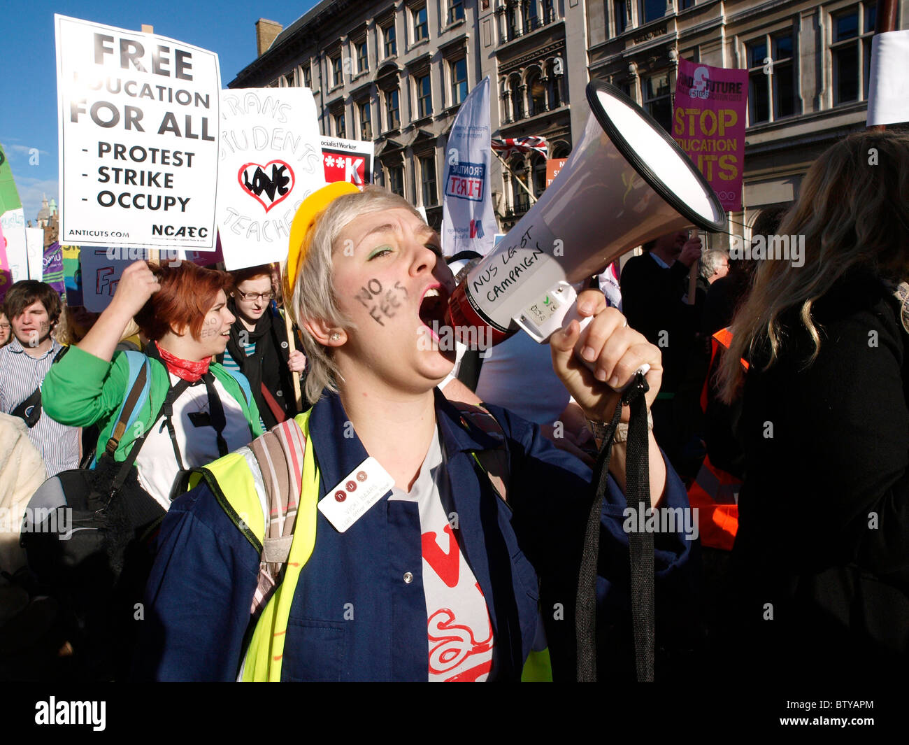 London 10 Nov 2010 NUS & UCU Demonstration against Higher Education ...