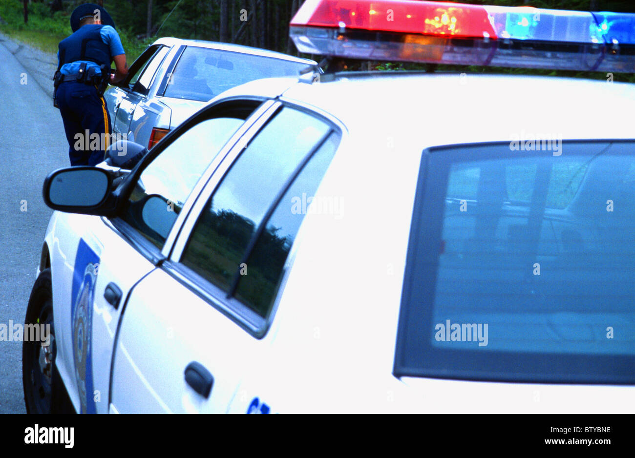 Police car stops usa hi-res stock photography and images - Alamy
