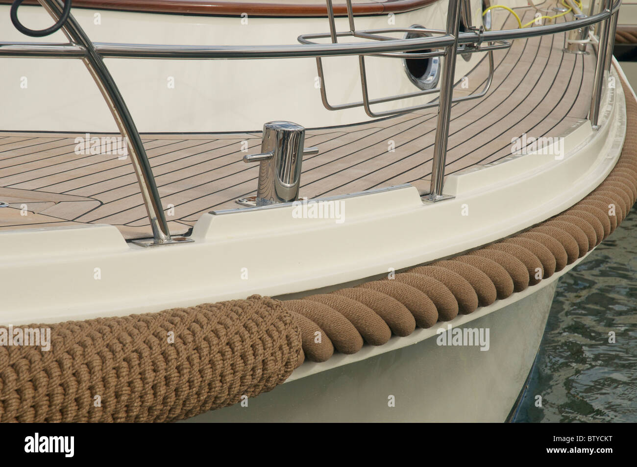 Deck fittings hi-res stock photography and images - Alamy