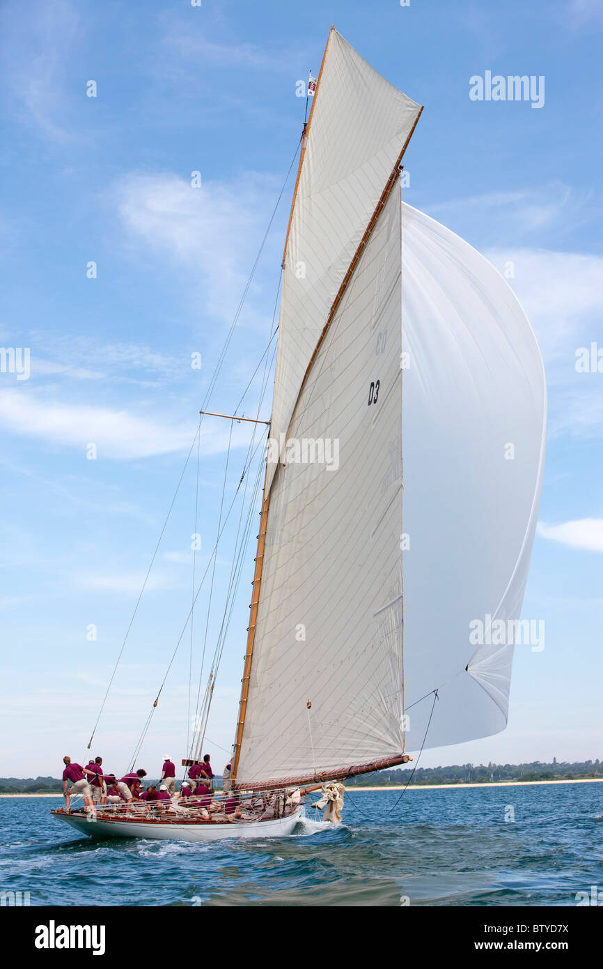Race racing sailing rys iow cowes hi-res stock photography and images ...