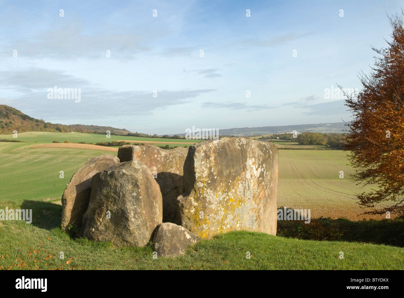 Coldrum Long Barrow a neolithic Long Barrow burial chamber Also known ...