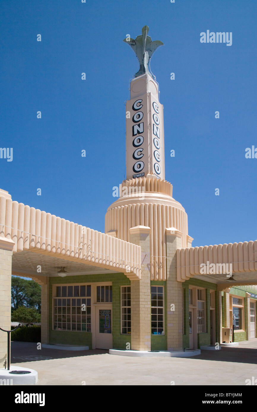 u drop inn along route 66 shamrock texas Stock Photo - Alamy