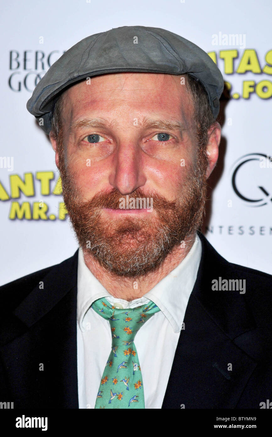 Jonathan fox hi-res stock photography and images - Alamy