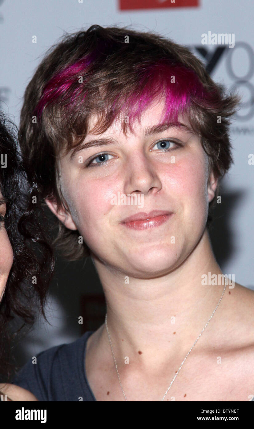 Ally sheedy's daughter rebecca hi-res stock photography and images - Alamy