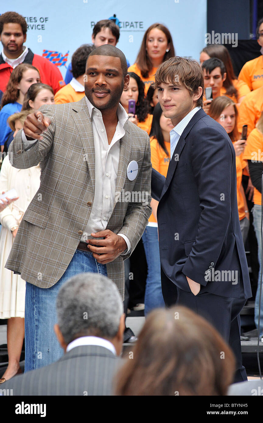 Tyler perry foundation hi-res stock photography and images - Alamy