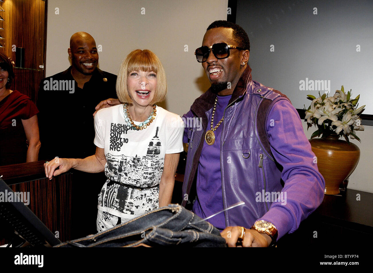 Sean John Store High Resolution Stock Photography and Images - Alamy