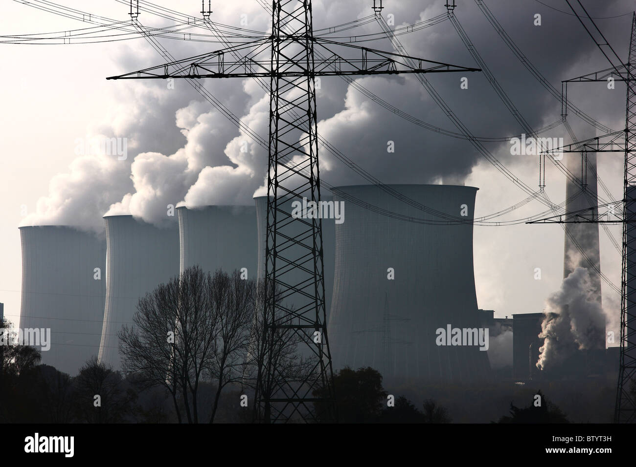 Eon kraftwerk hi-res stock photography and images - Alamy