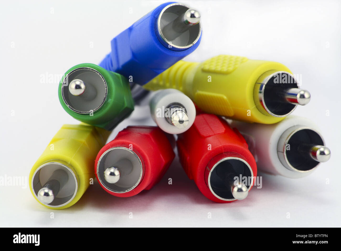 Yellow connectors hi-res stock photography and images - Alamy