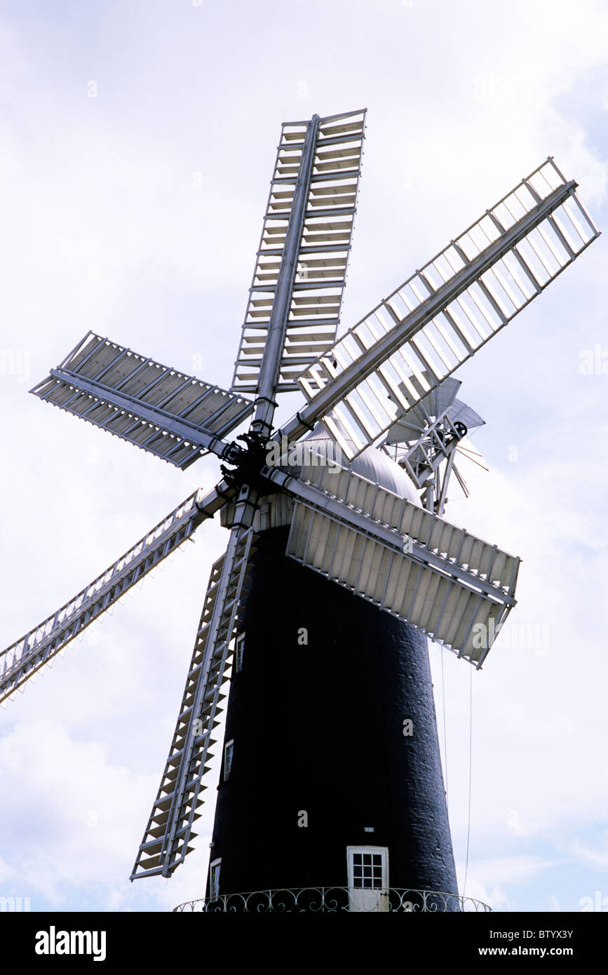 Sibsey windmill lincolnshire six sails hi-res stock photography and ...