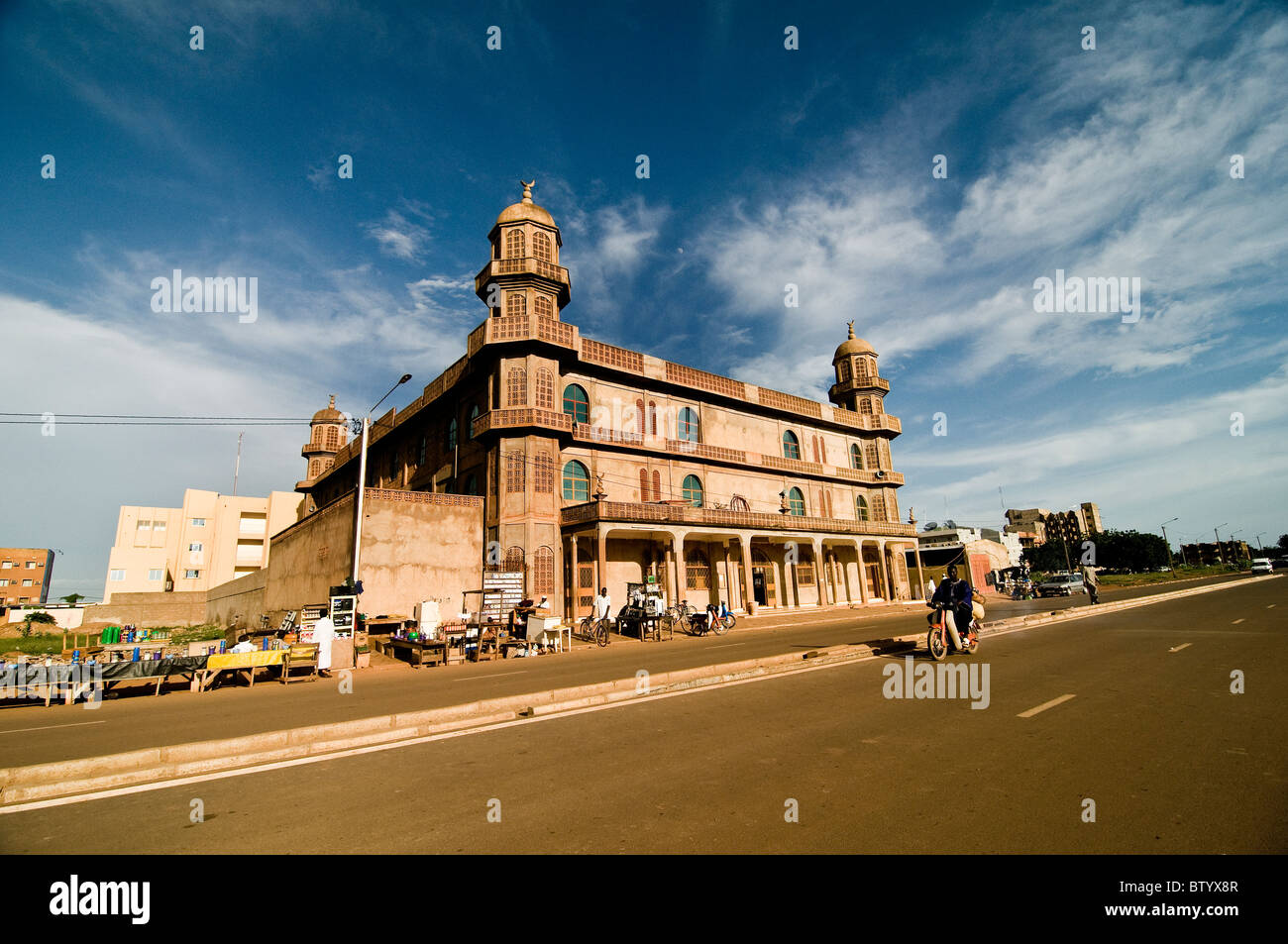 The Grand mosque in Ouagadougou , Burkina Faso Stock Photo: 32575447 ...