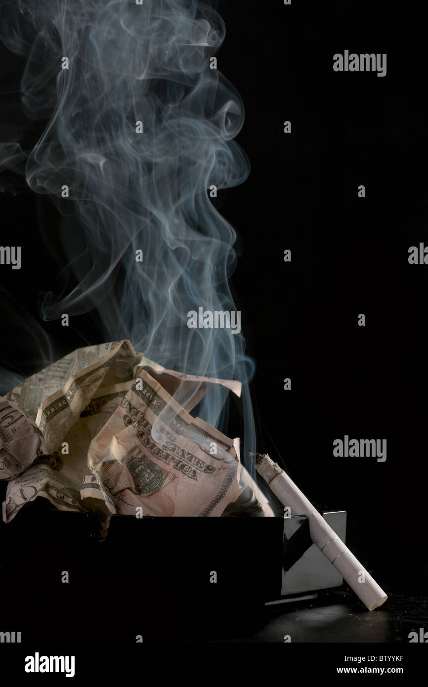 Crumpled cigarette hi-res stock photography and images - Alamy