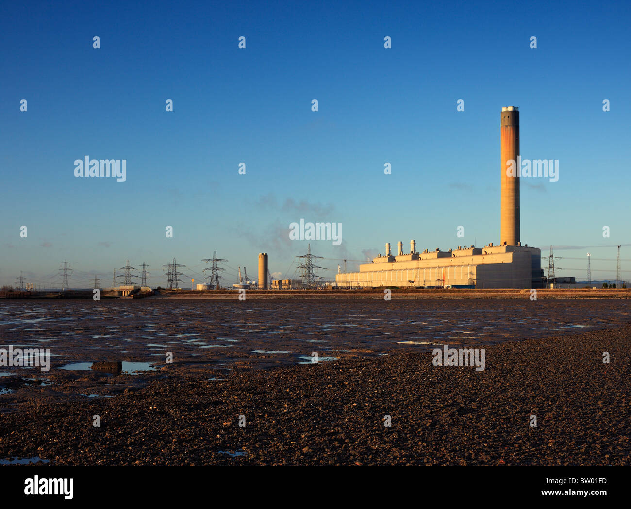 Isle of grain kent hi-res stock photography and images - Alamy