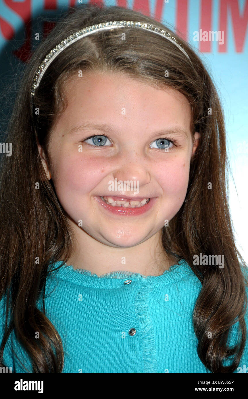 NURSE JACKIE Series Premiere on Showtime Stock Photo - Alamy