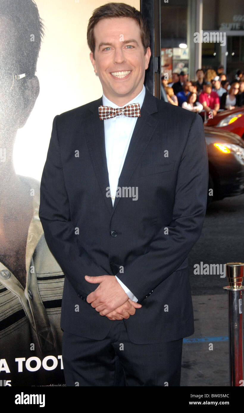 The hangover 2009 ed helms hi-res stock photography and images - Alamy