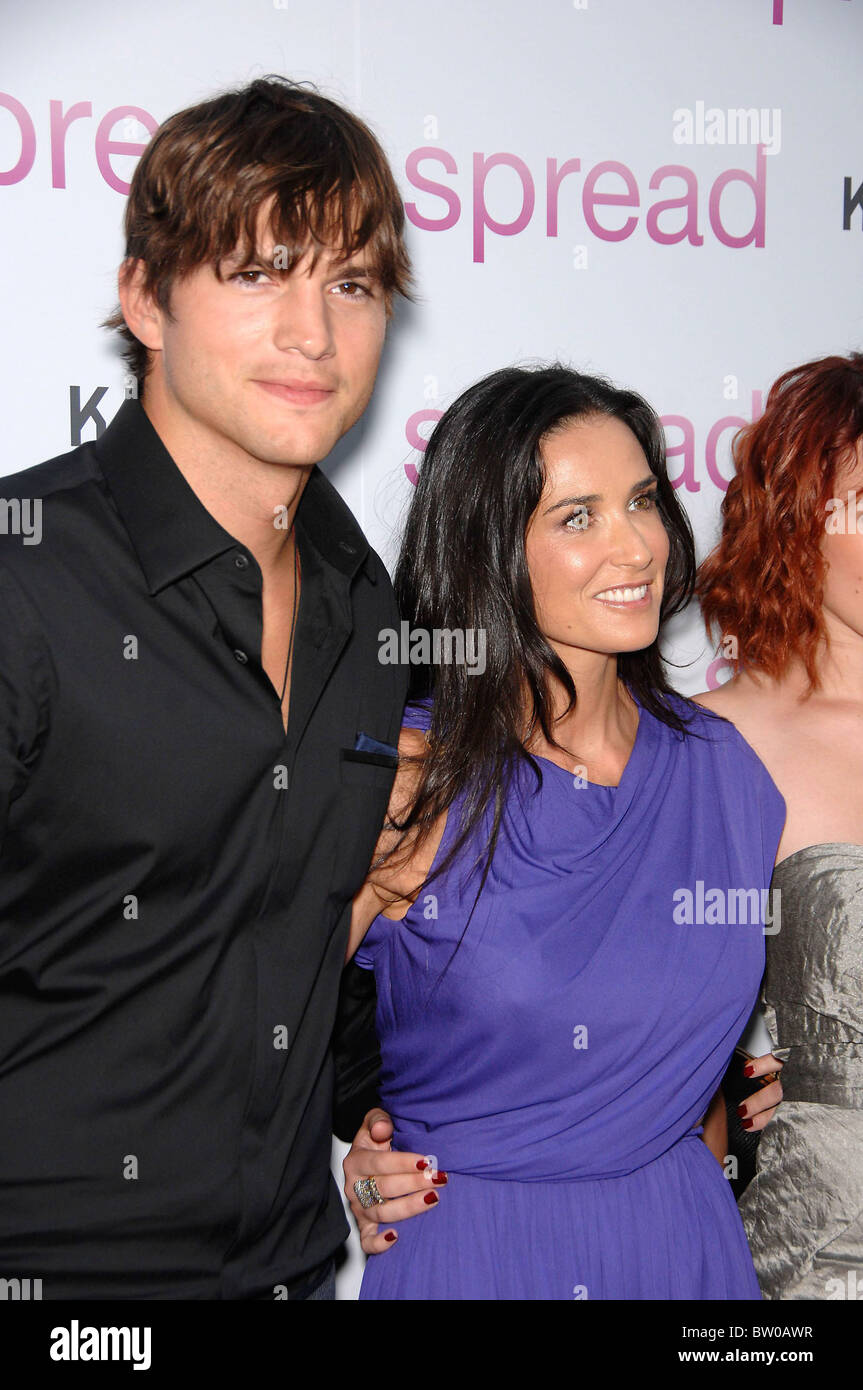 Kutcher demi moore rumer willis hi-res stock photography and images - Alamy