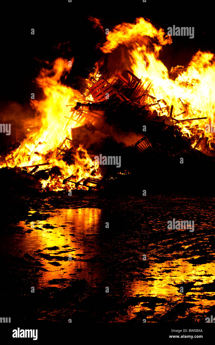 A bonfire on 5th November; Bonfire night Stock Photo - Alamy