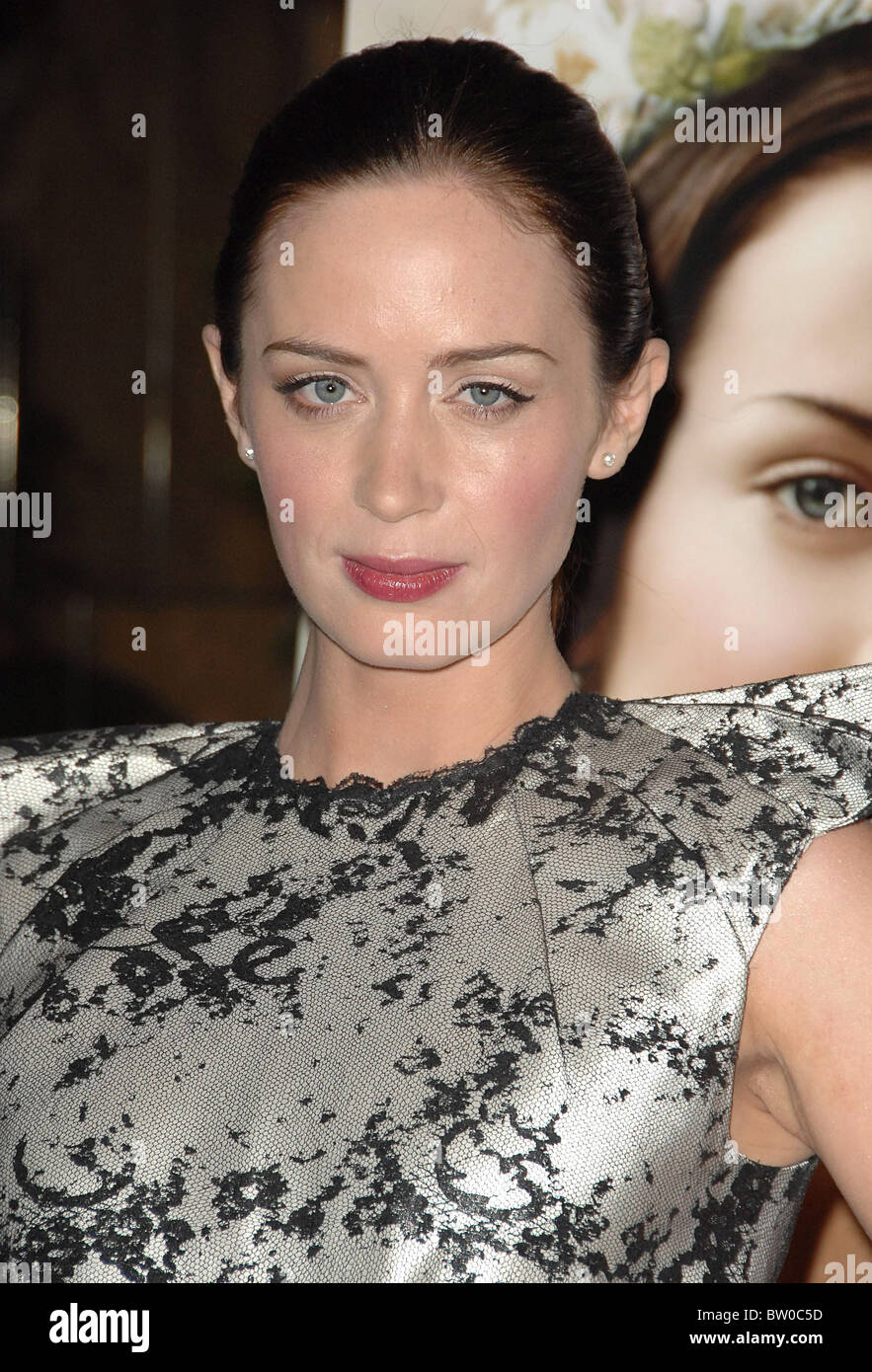 THE YOUNG VICTORIA Premiere Stock Photo - Alamy