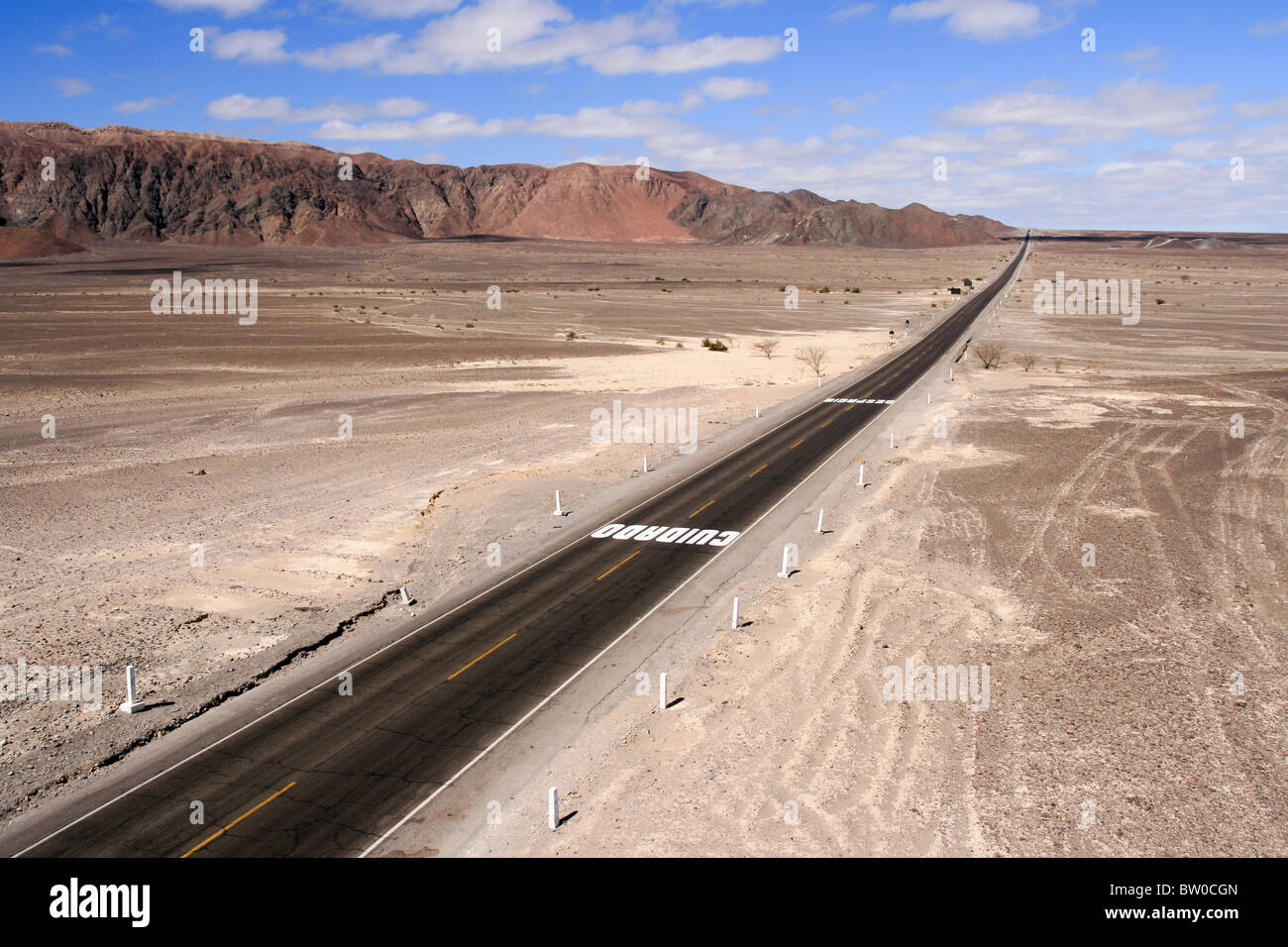 Endless straight desert road in the nasca desert. peru Stock Photo - Alamy
