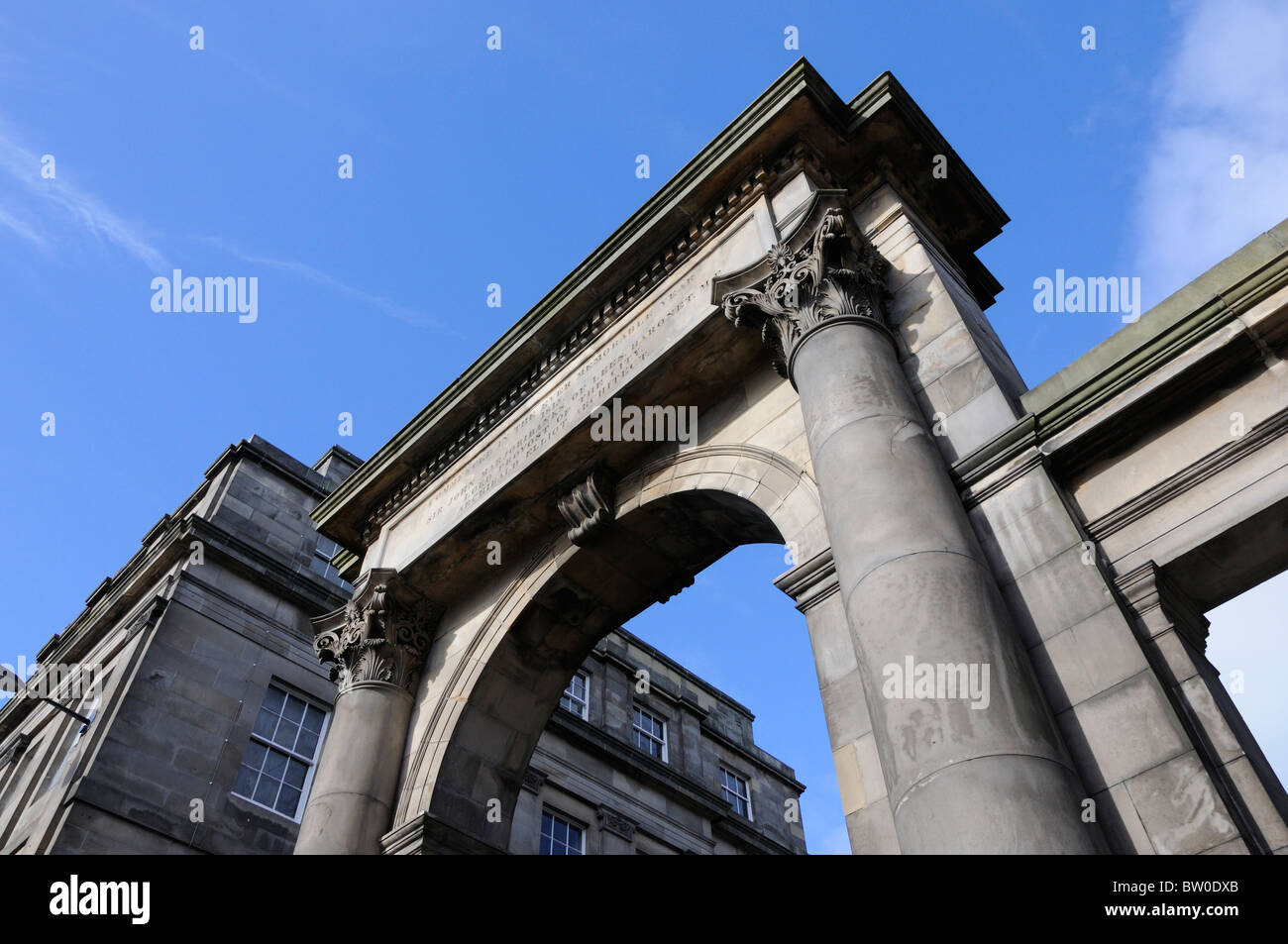Classical monuments hi-res stock photography and images - Alamy