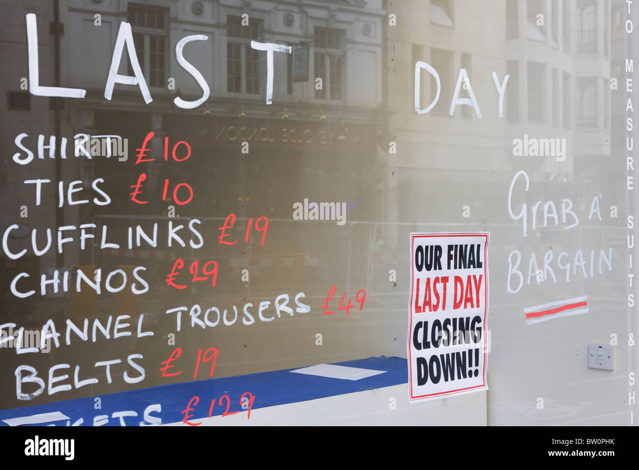 Shop Closed Closure Notice High Resolution Stock Photography and Images ...