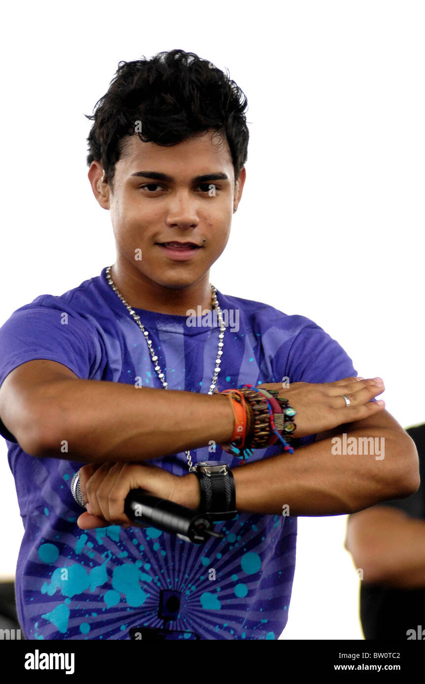 MENUDO in concert Stock Photo - Alamy