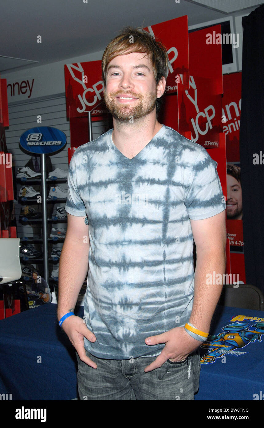 David penney hi-res stock photography and images - Alamy