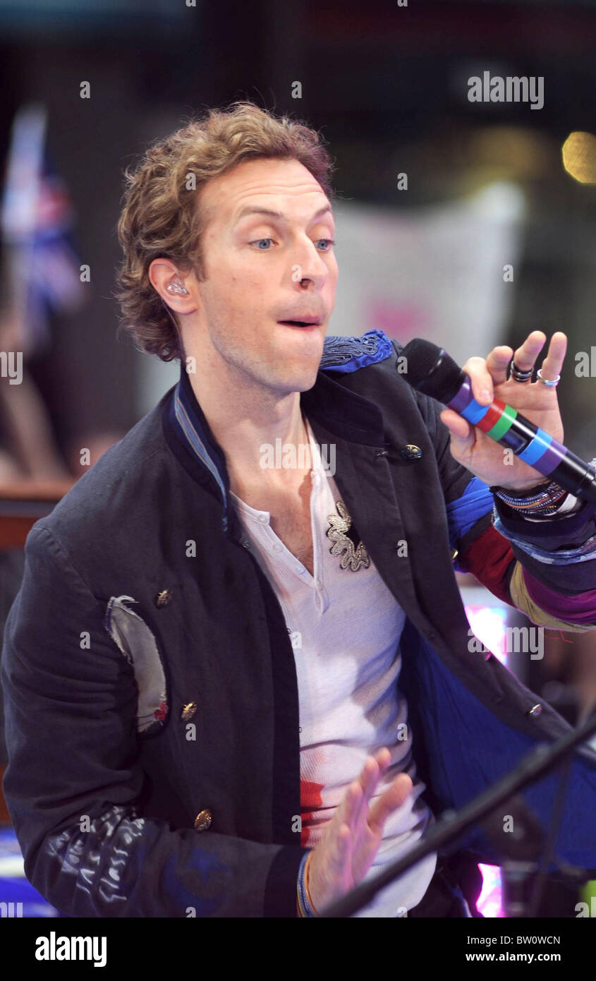 COLDPLAY Concert on the NBC Today Show Stock Photo - Alamy