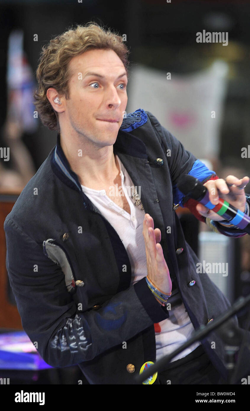 COLDPLAY Concert on the NBC Today Show Stock Photo - Alamy