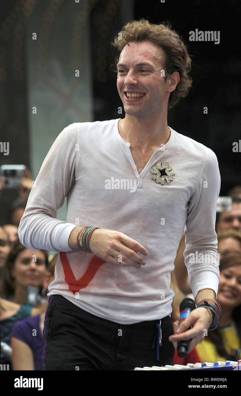 COLDPLAY Concert on the NBC Today Show Stock Photo - Alamy