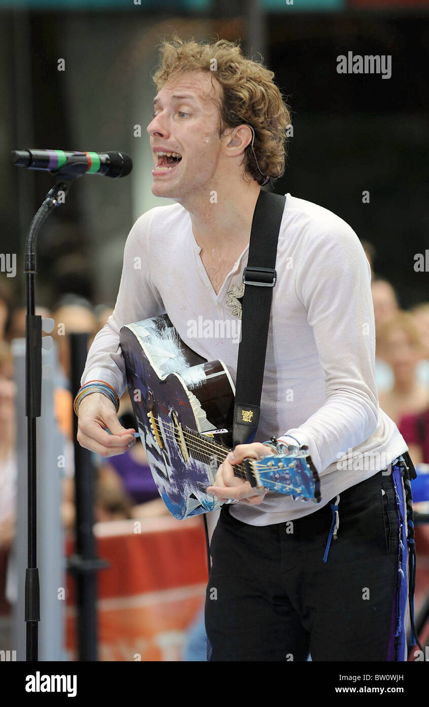 COLDPLAY Concert on the NBC Today Show Stock Photo - Alamy