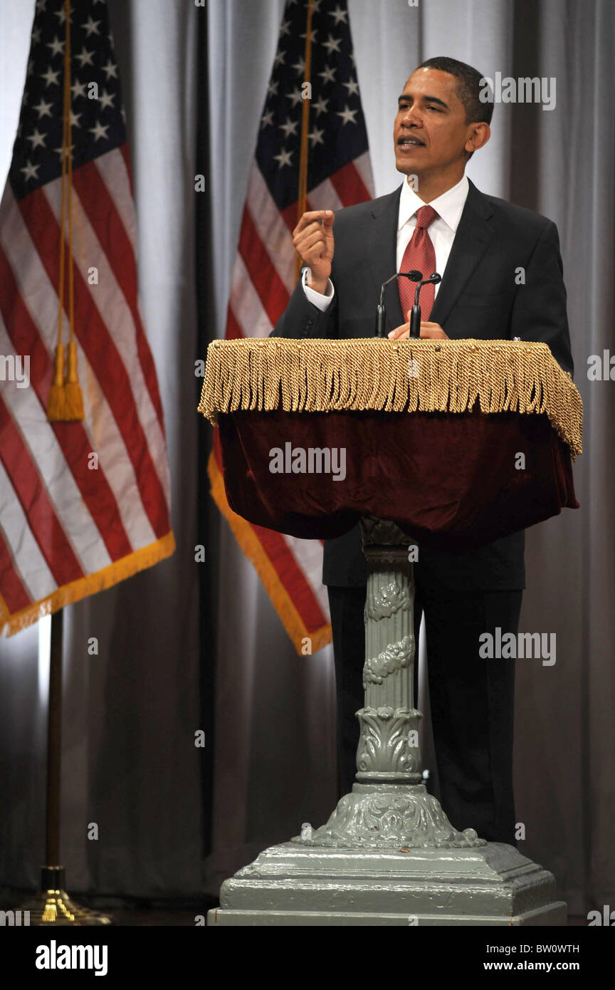 Obama Economic Speech on Presidential Campaign Trail Stock Photo - Alamy