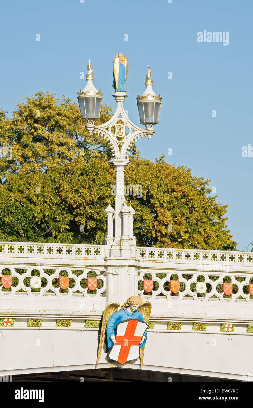 Close up of the Victorian ornate lamps lighting on Lendal Bridge York ...