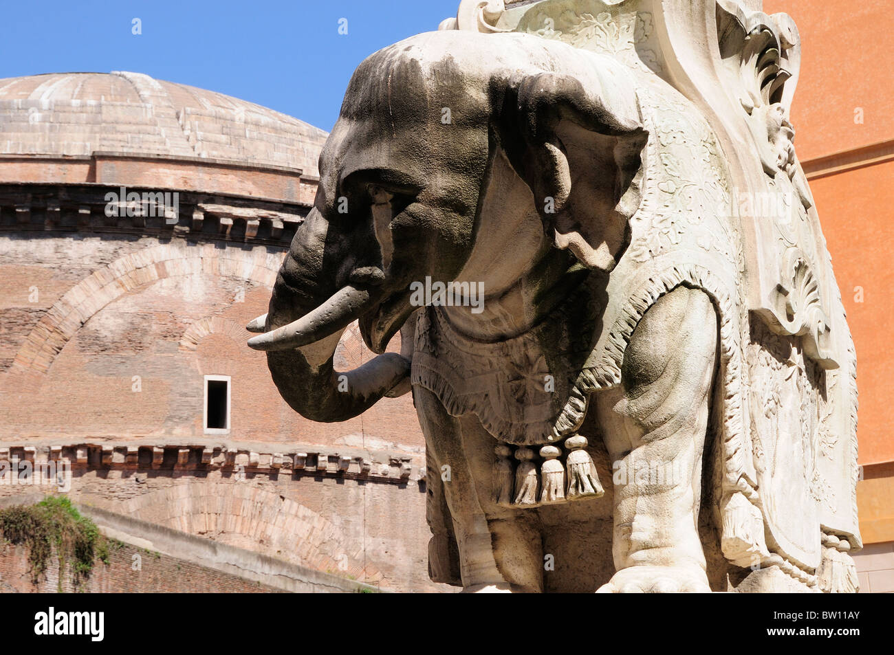 Bernini's Elephant & Obelisk, Piazza della Minerva Stock Photo - Alamy