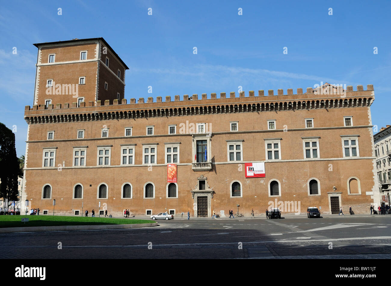 Palazzo venezia renaissance palace rome hi-res stock photography and ...