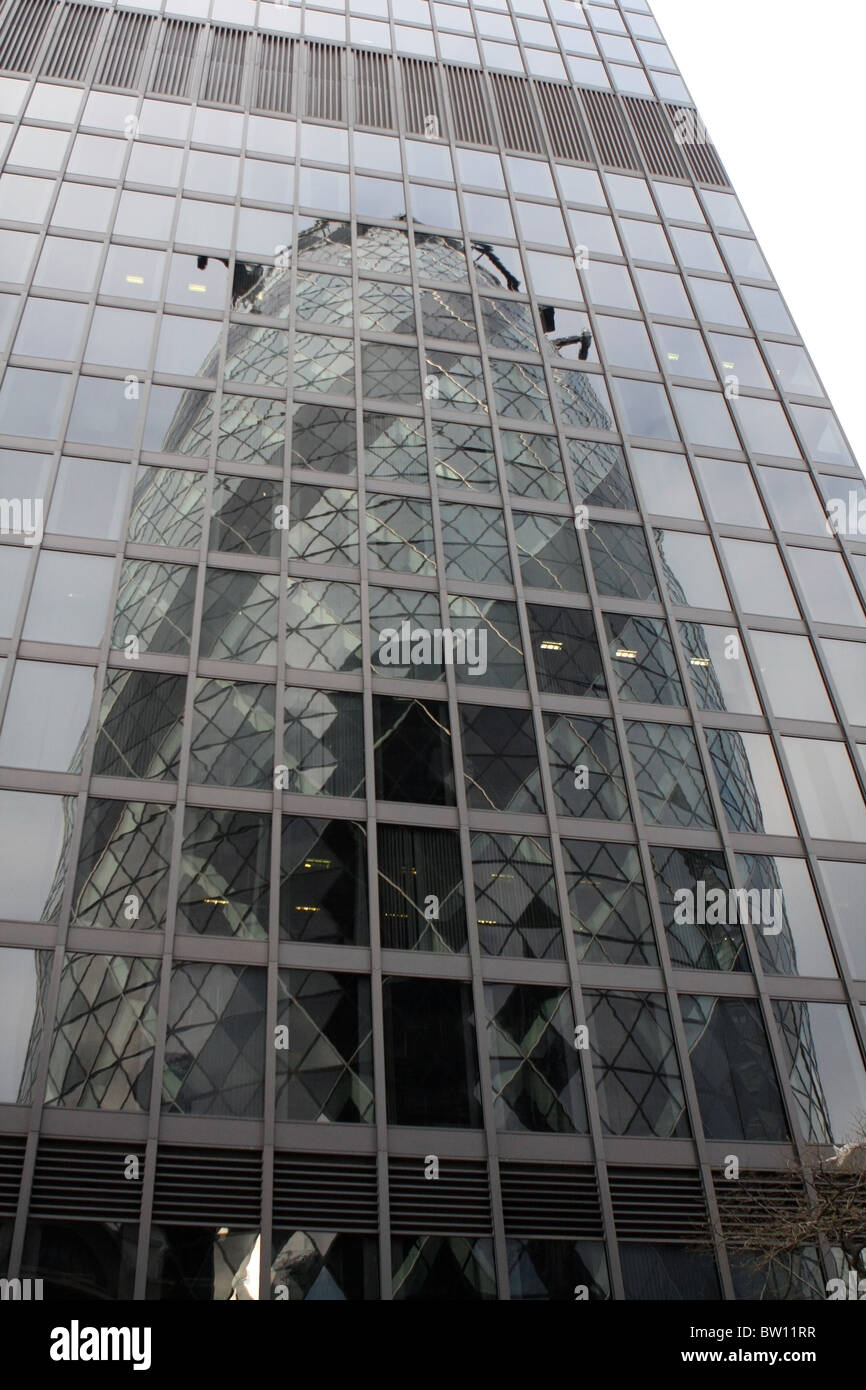 Glass facade reflection the gherkin hi-res stock photography and images ...
