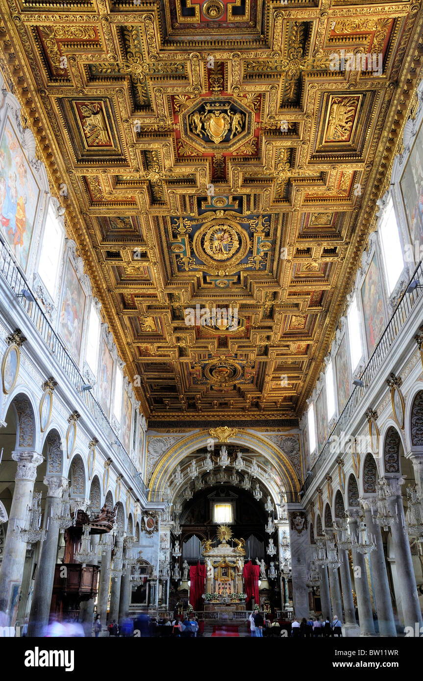 Church interior, Santa Maria in Aracoeli church Stock Photo - Alamy