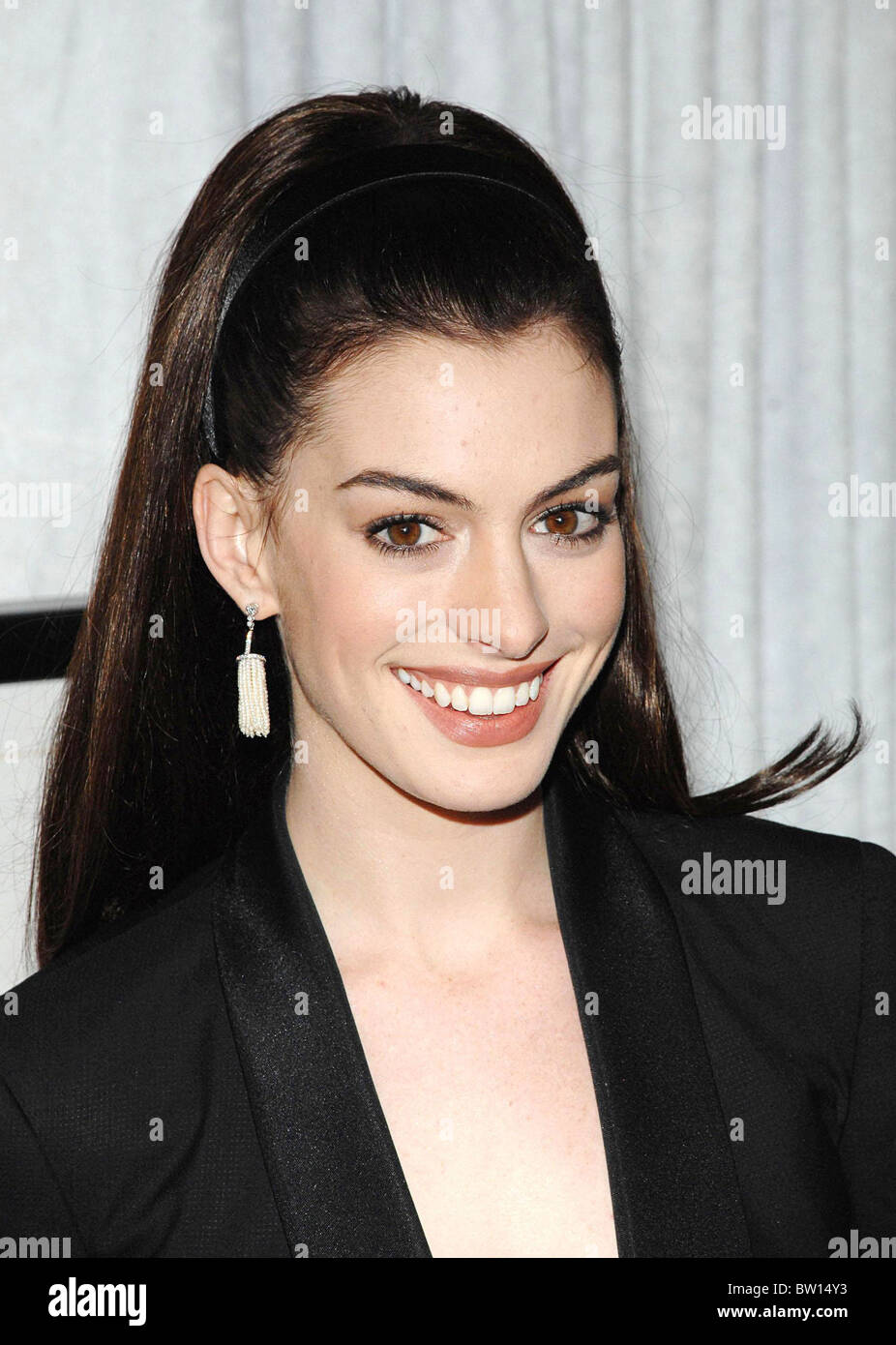 The Premiere of BRIDE WARS Stock Photo - Alamy