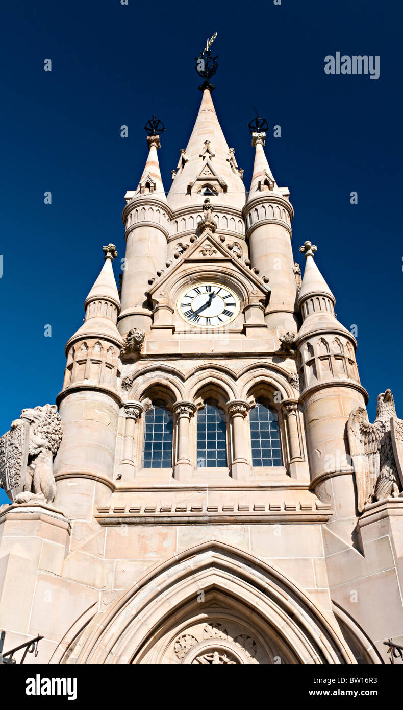 the American Fountain Stratford upon Avon and clock tower in the market ...