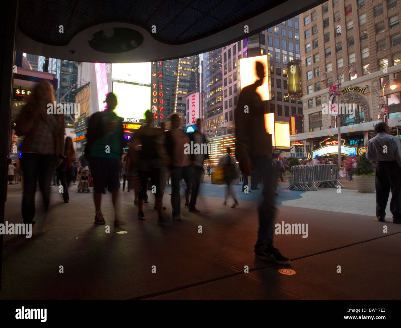 Pedestrians in Times Square in New York, New York, USA Stock Photo - Alamy