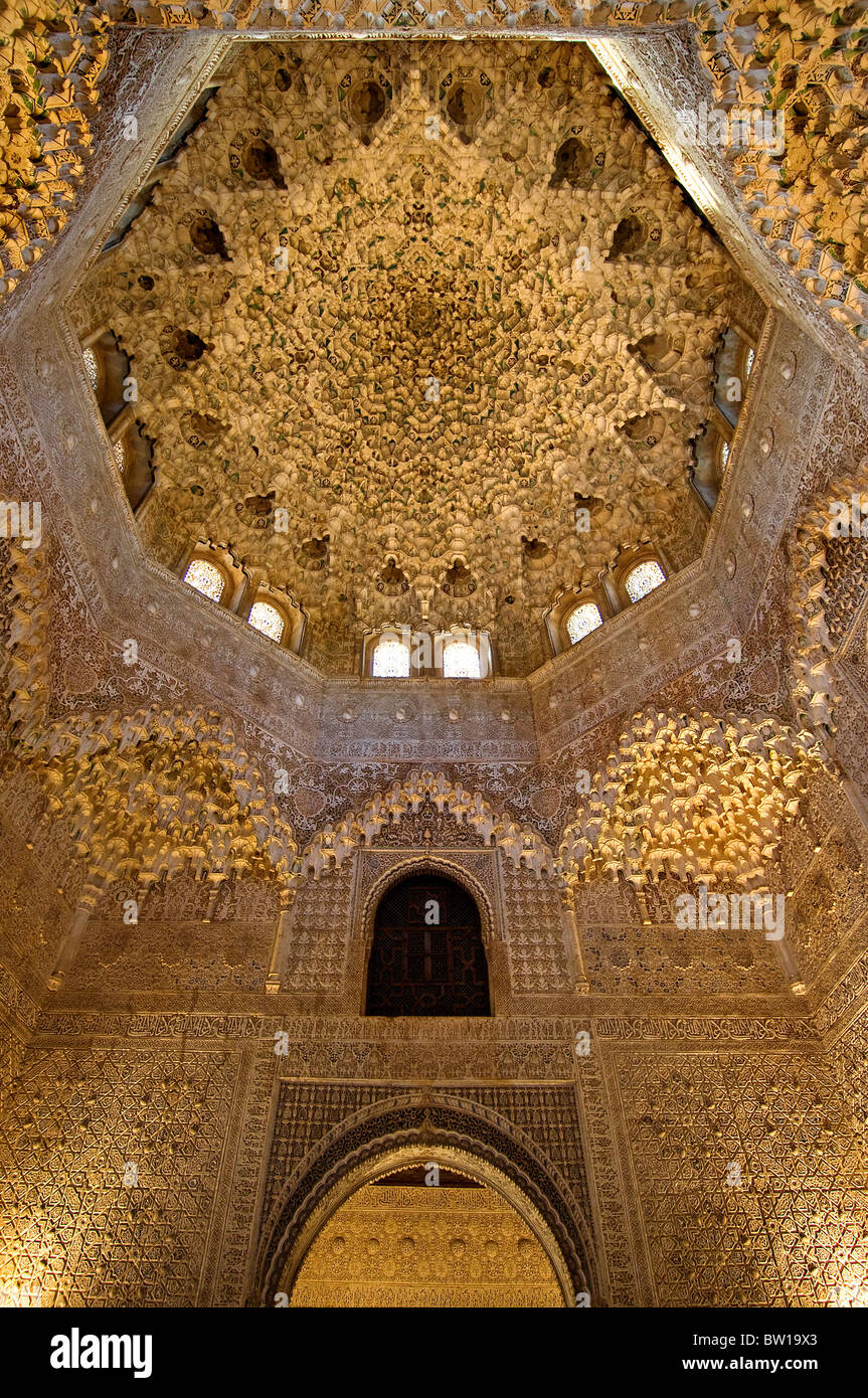 Alhambra Granada Spain Andalusia golden palace Stock Photo - Alamy